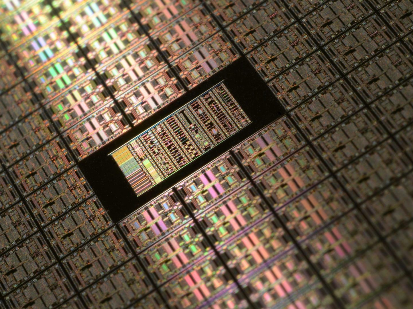 The Uses of Gold in Electronics - Garfield Refining