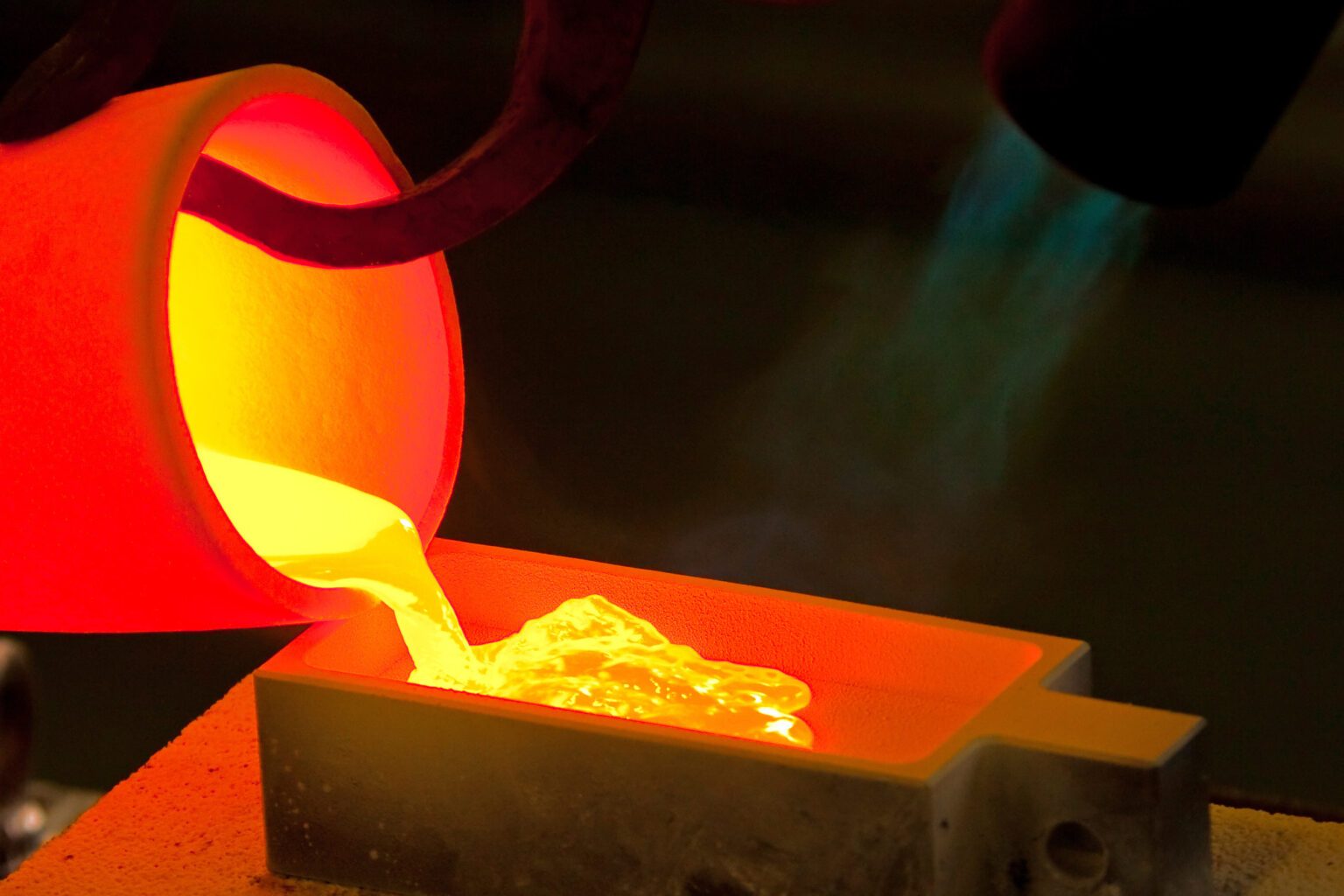 5 Tips for Choosing a Gold Refinery Near You - Garfield Refining